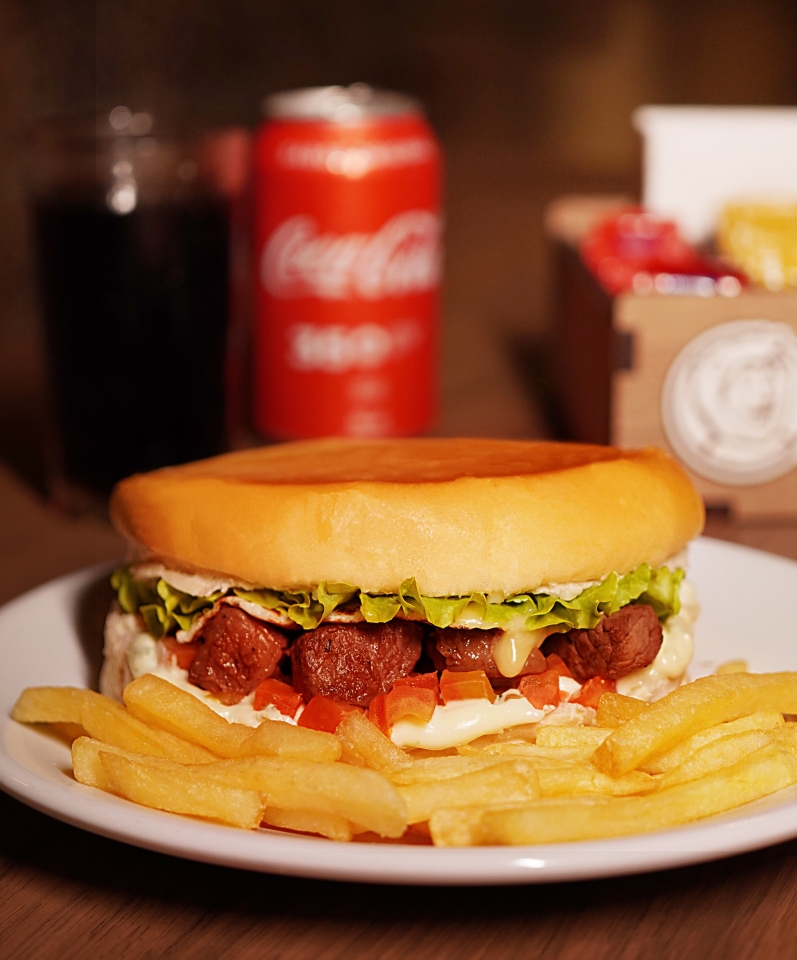 Lanchonete temática Mundo Animal chega ao Ipiranga